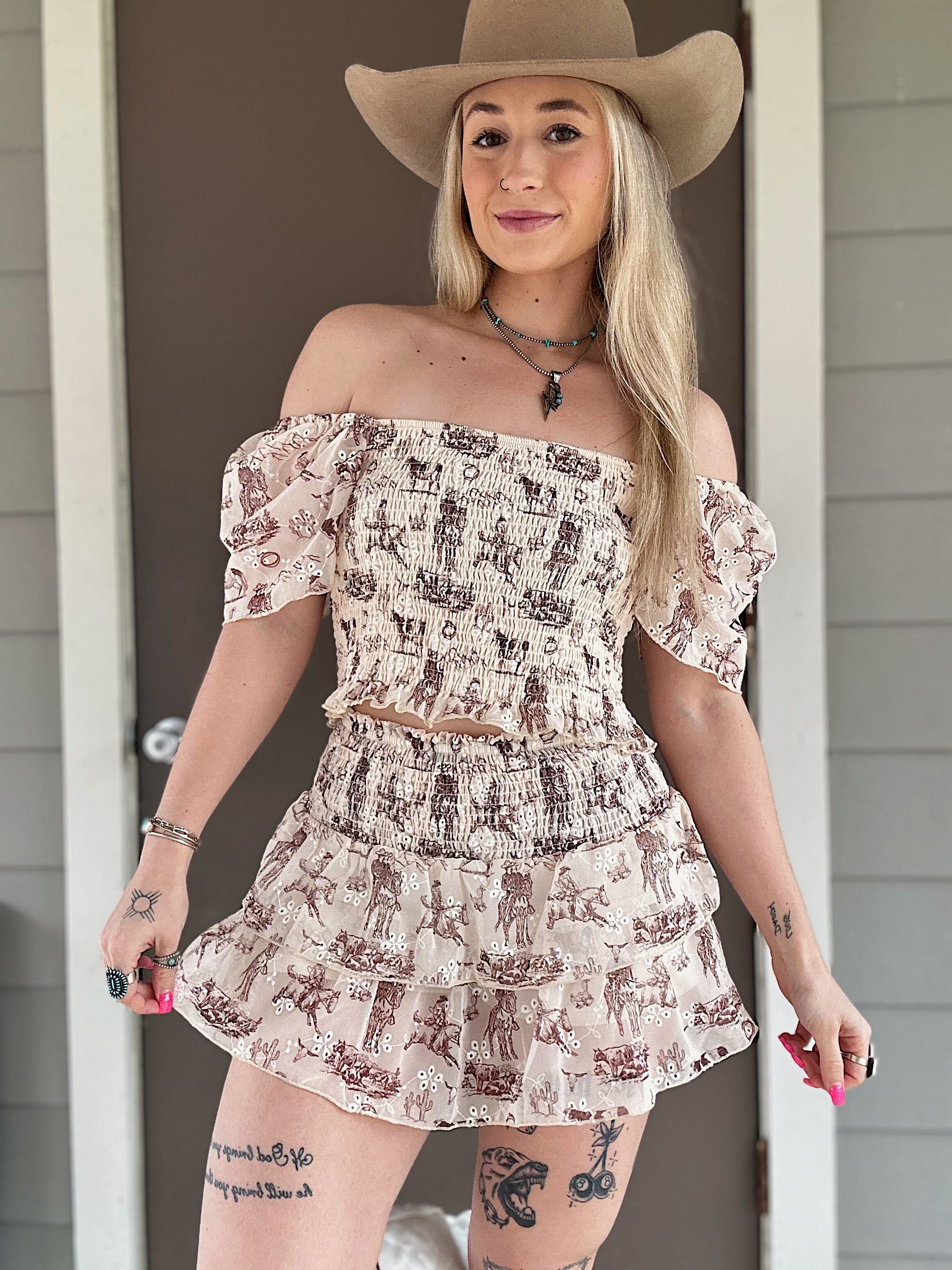The Western Scene Set – Gunpowder and Glam Boutique